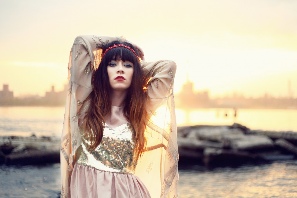 One with everything. A vintage look by Jag Lever