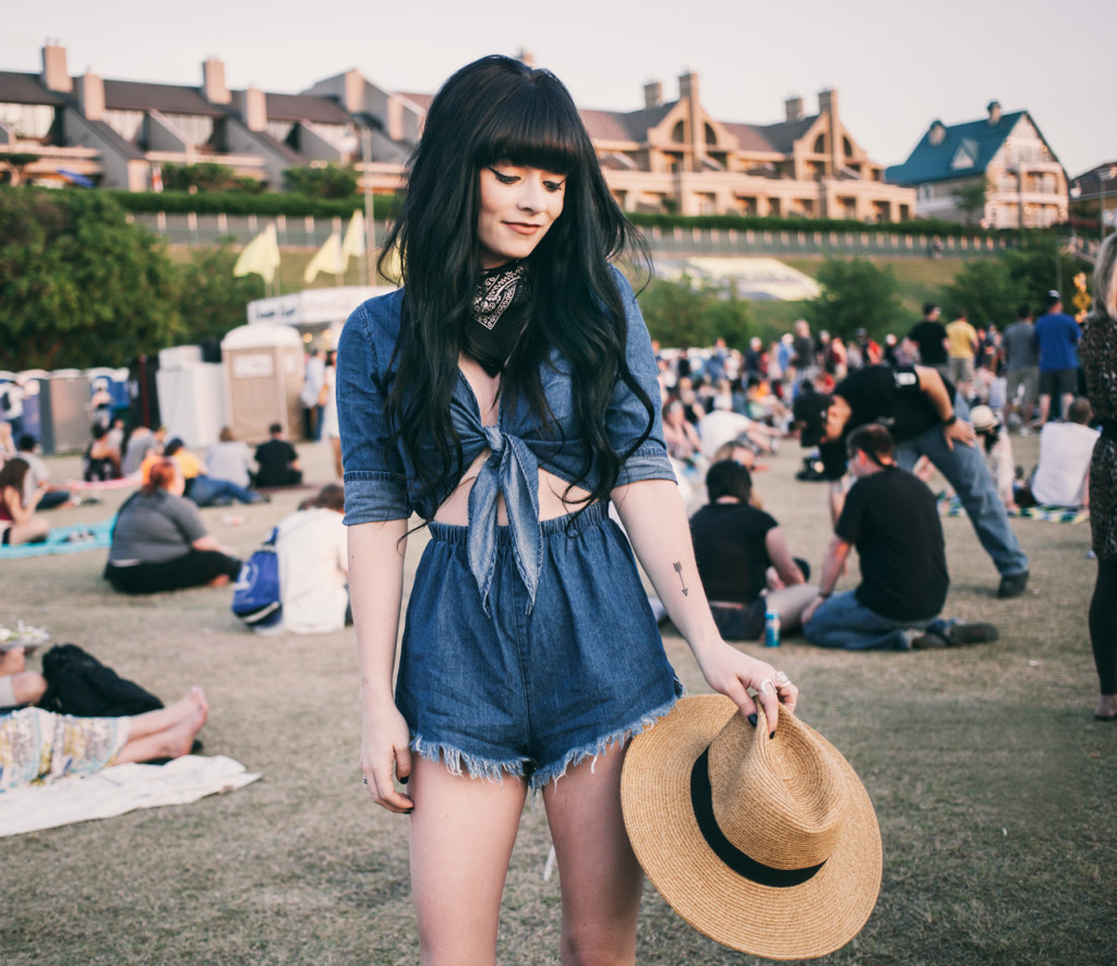 Dancing in denim. - Jag Lever - I Live