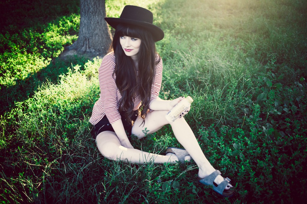 Paris please. - Jag Lever - I Live