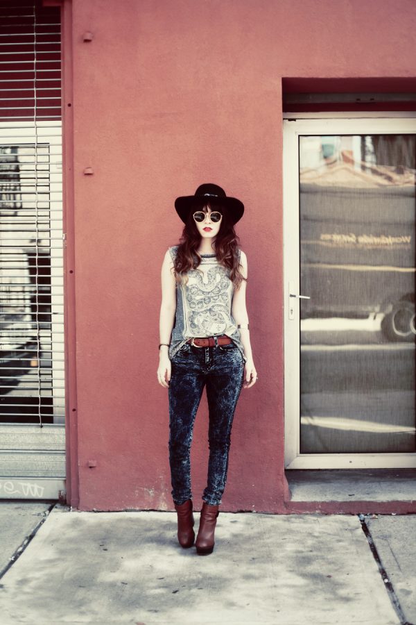 Filth in my bones. - Jag Lever - I Live