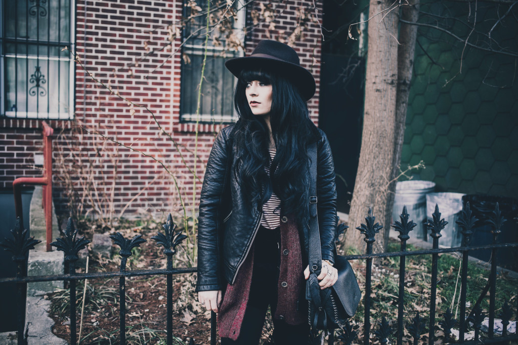 Layered. - Jag Lever - I Live